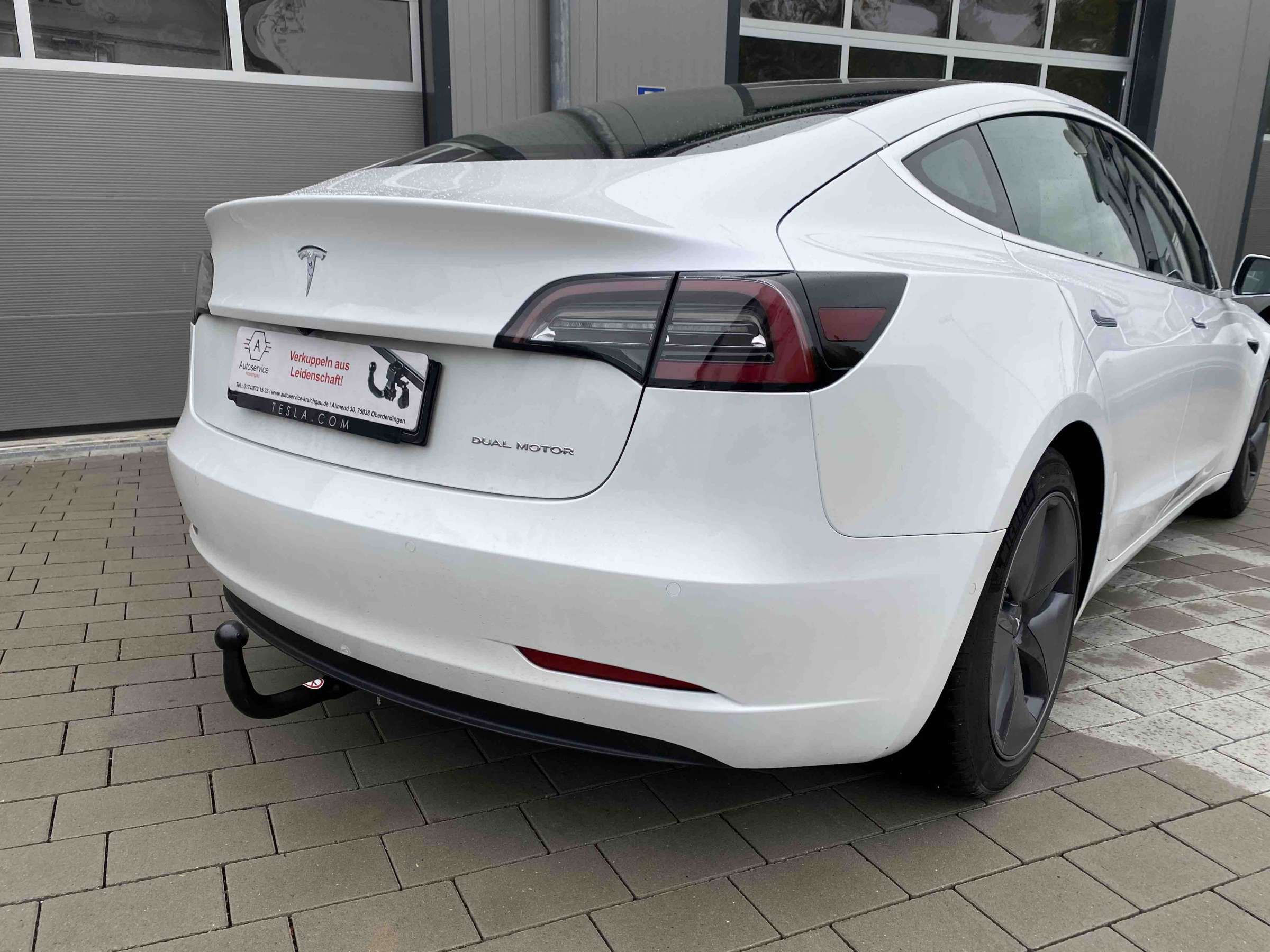 Tesla Model 3 Anhängerkupplung Nachrüsten